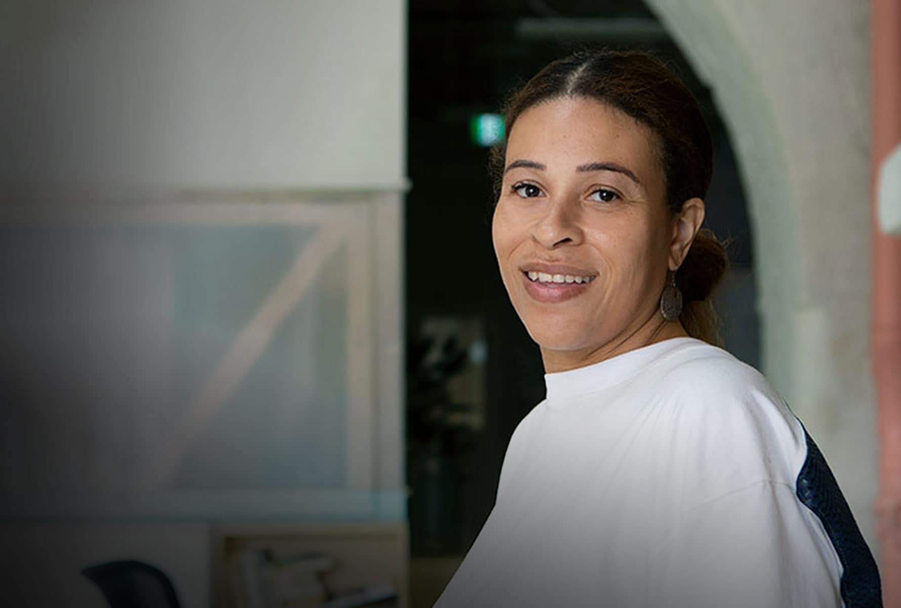 Lizzie helped her husband quit| Philip Morris International