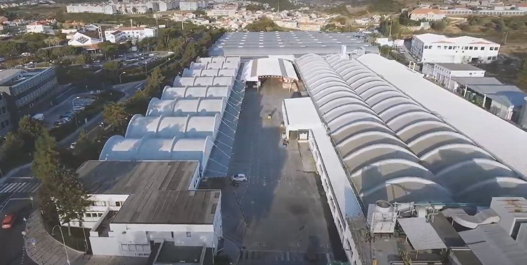 A nossa fábrica - Tabaqueira | PMI