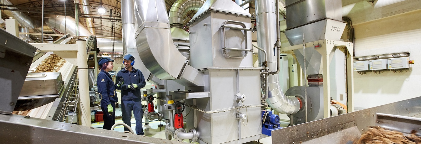 A nossa fábrica - Tabaqueira | PMI