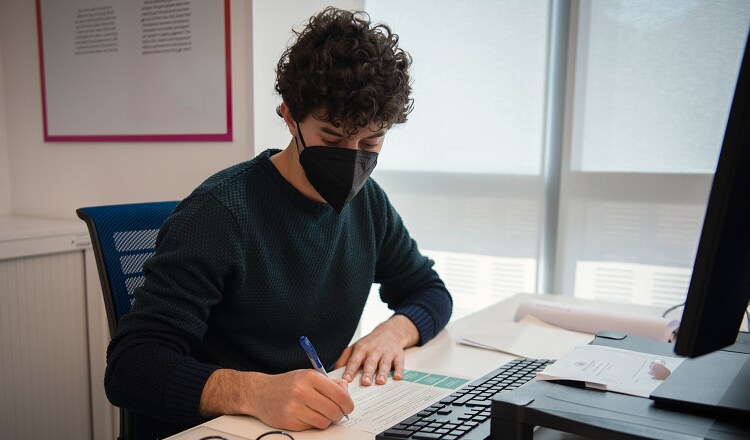 Fundamentals | PMI - Philip Morris International