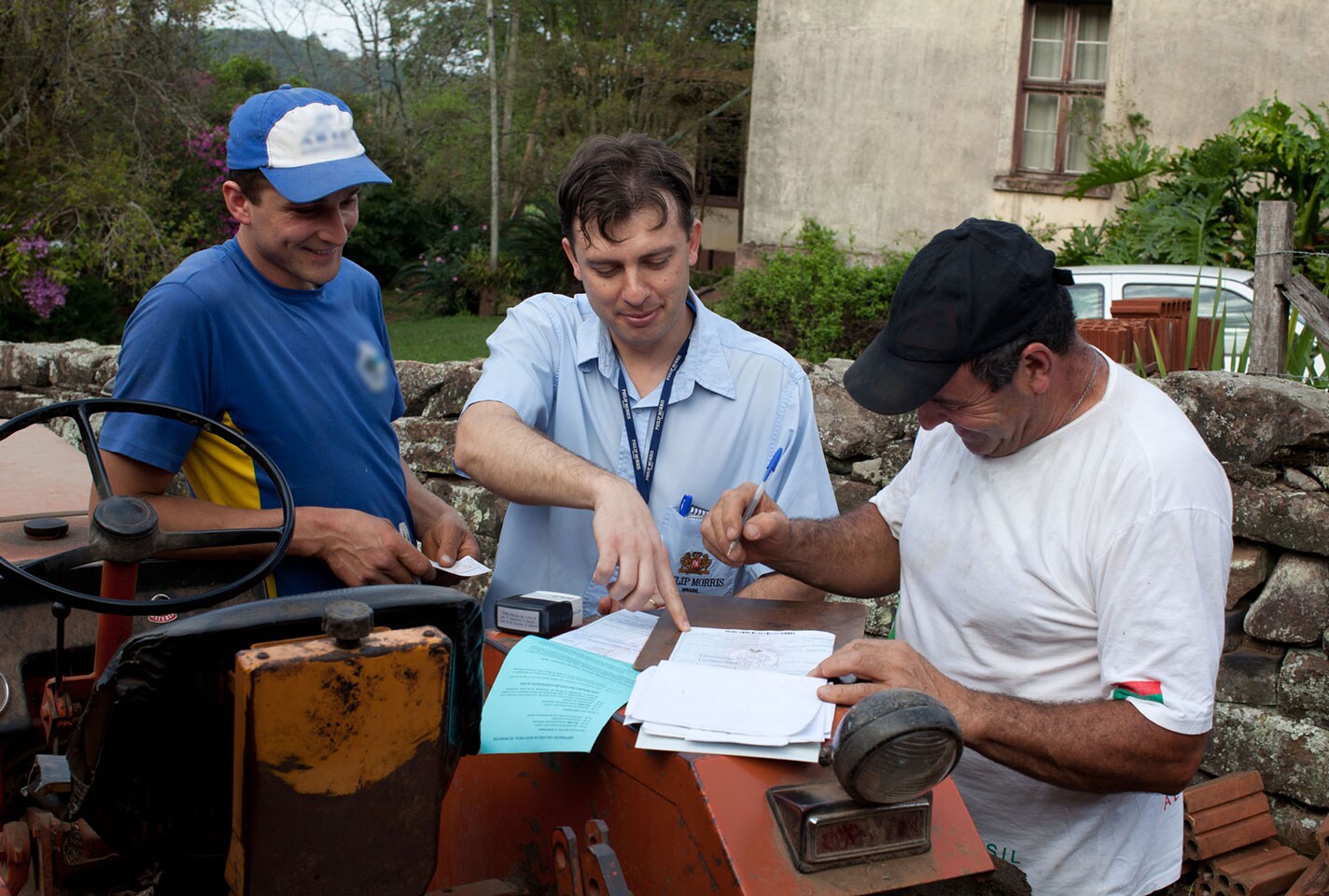 Assessing human rights risks in Brazil | PMI - Philip Morris International