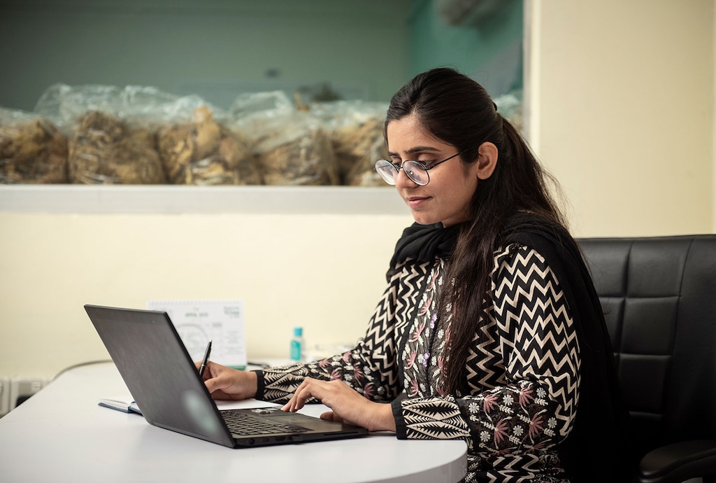 Empowering women to return to work in Pakistan| PMI - Philip Morris ...