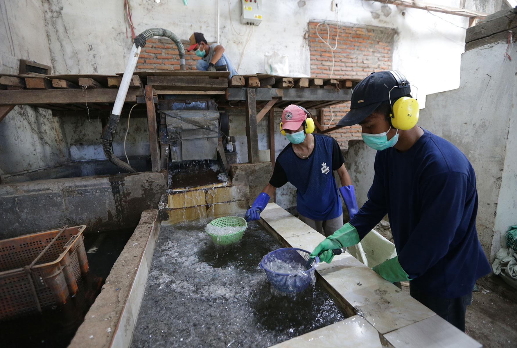 Applying impact valuation and social return on investment methodologies ...