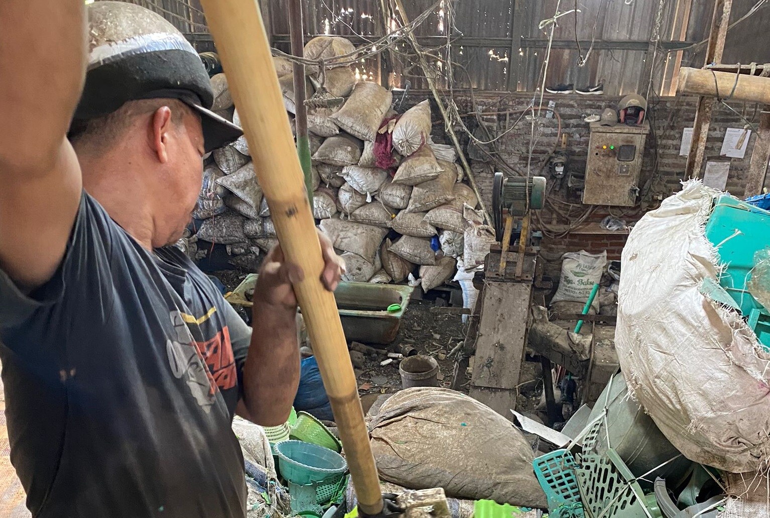 Applying impact valuation and Social Return On Investment methodologies ...